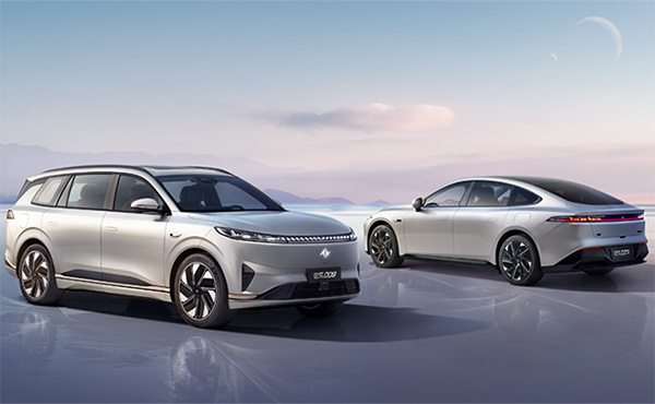 Dongfeng eπ007 Extended Range Car Rolls off the Line - China EV news ...